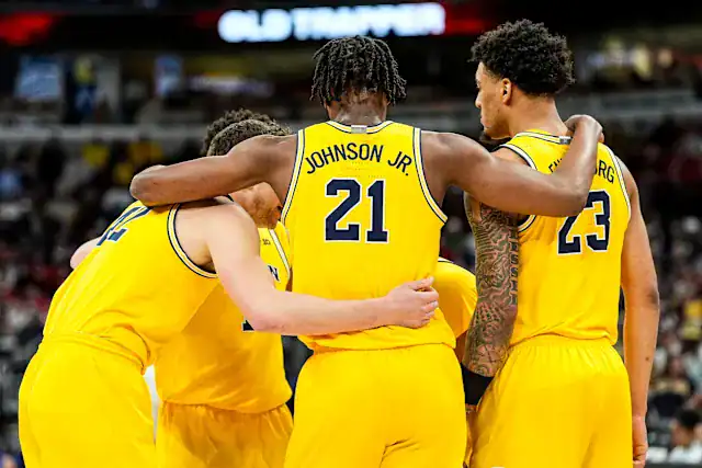 Saint Louis Billikens vs Michigan Wolverines - College Basketball ...